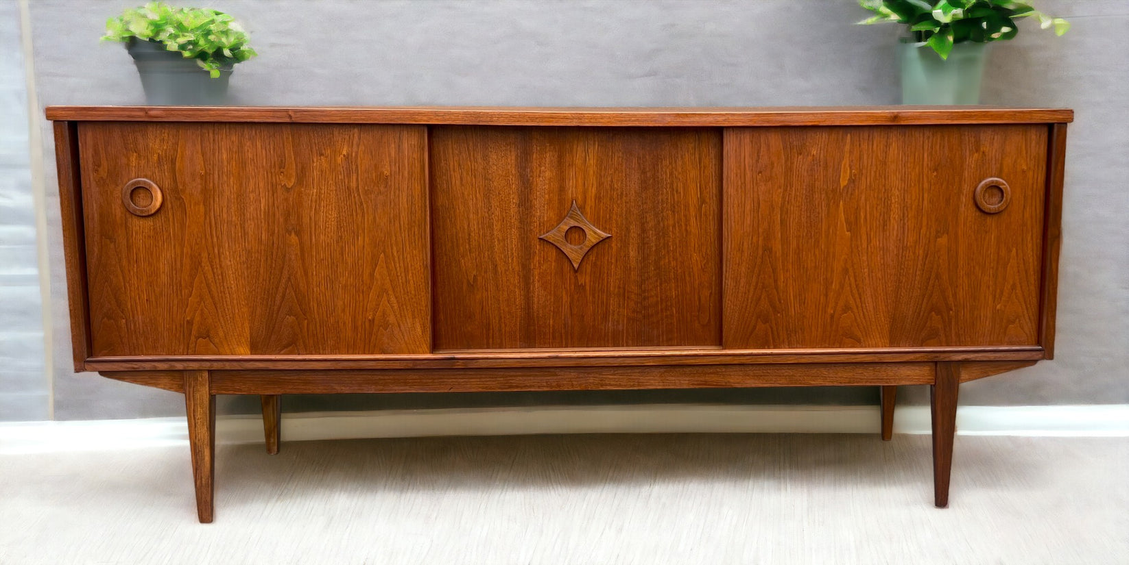 REFINISHED Mid Century Modern Walnut Sideboard Buffet 6 ft – Mid ...