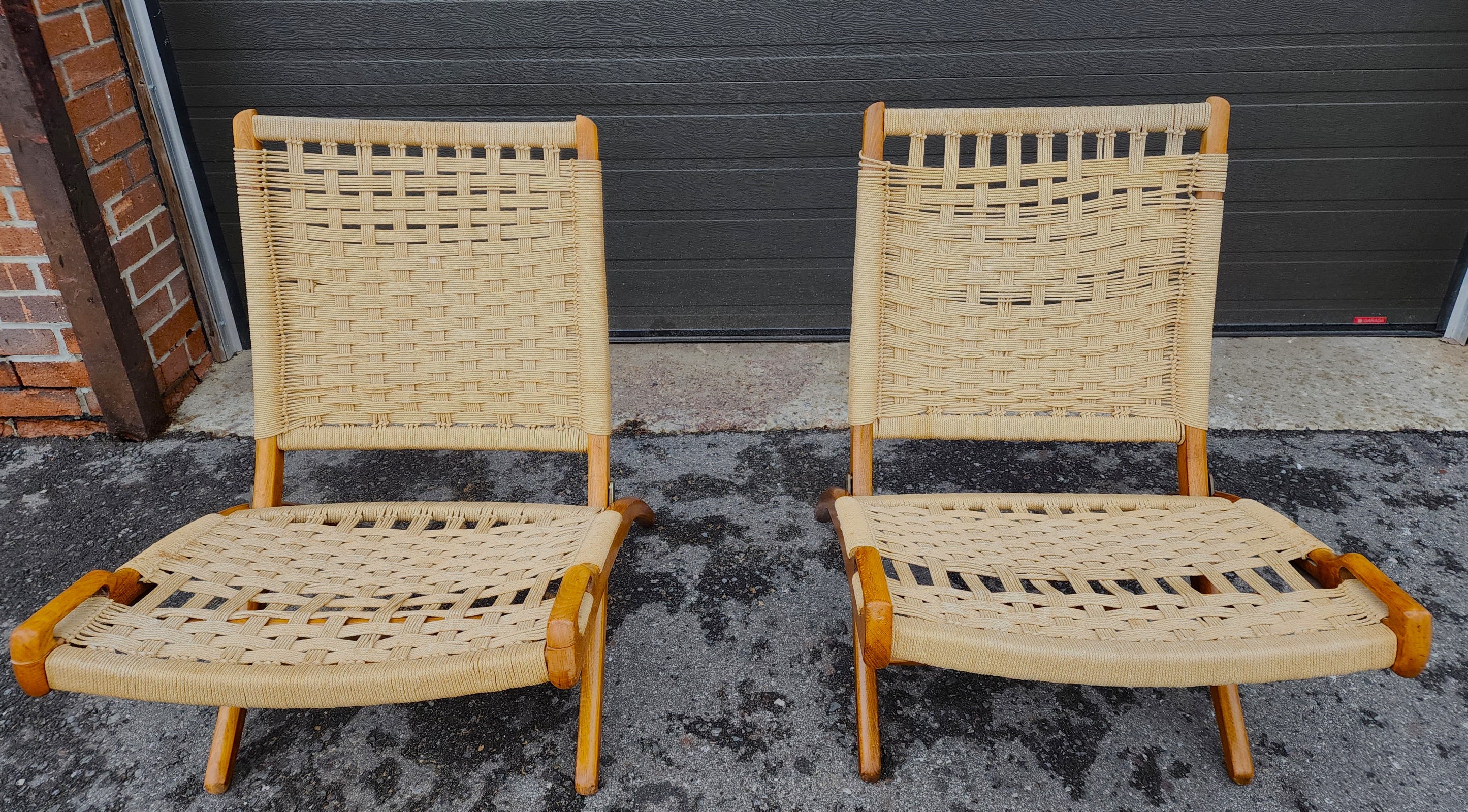 2 Mid Century Modern Rope Folding Lounge Chairs Wegner style
