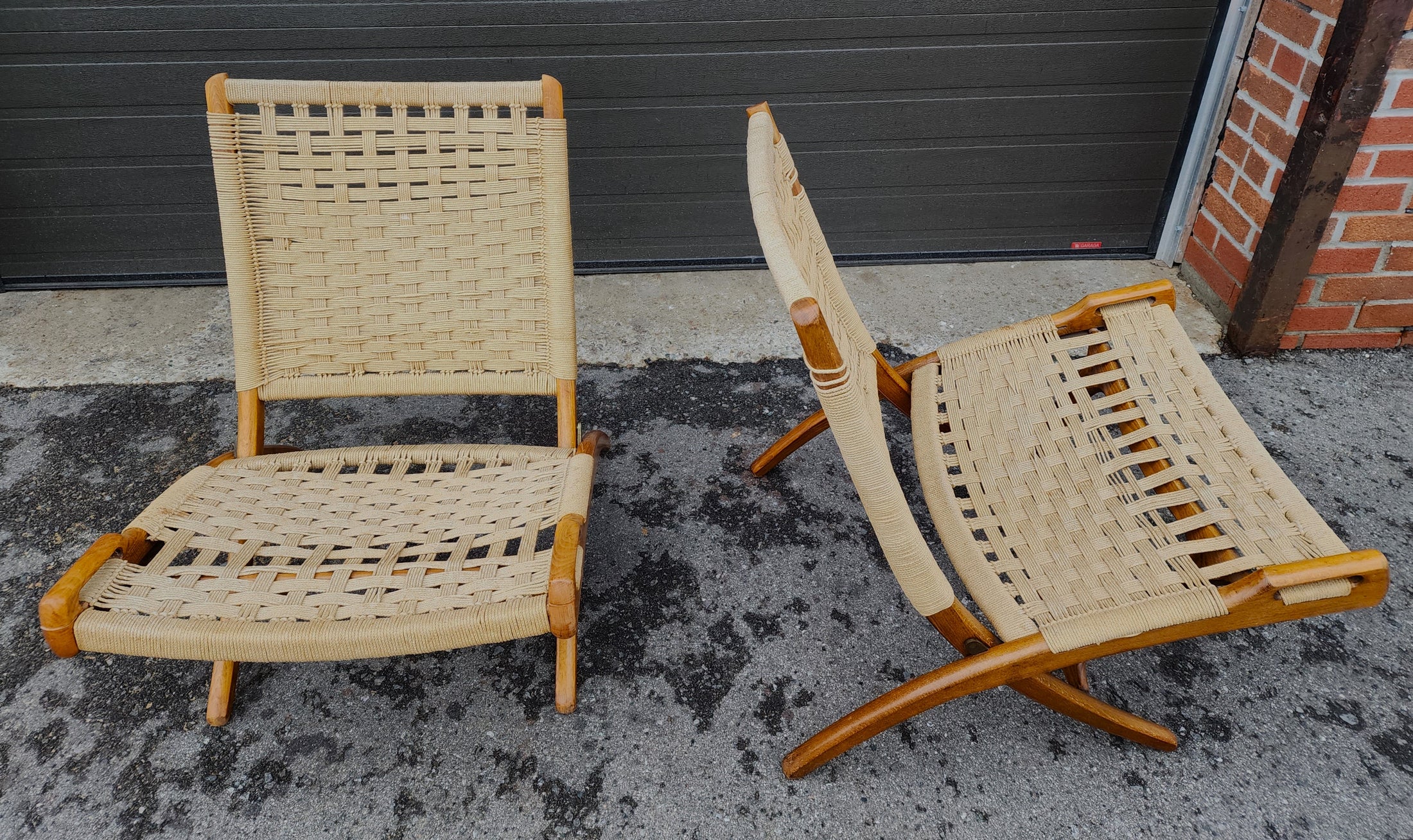 2 Mid Century Modern Rope Folding Lounge Chairs Wegner style