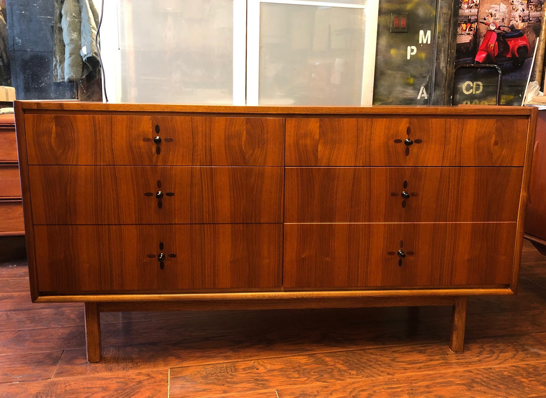 REFINISHED MCM Walnut Dresser 6 Drawers with rosewood inlay 56", perfe